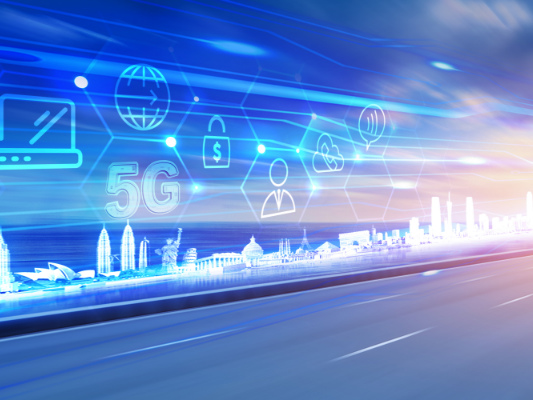 Huawei and Three UK show 5G home broadband modem, targeting 100Mbps ...